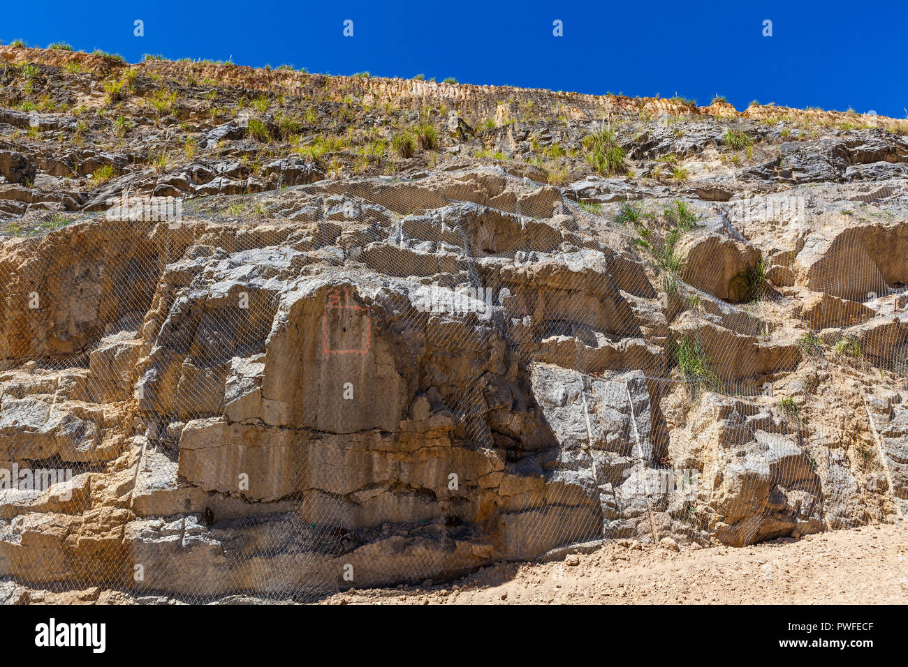 Rock fall netting hi-res stock photography and images - Alamy