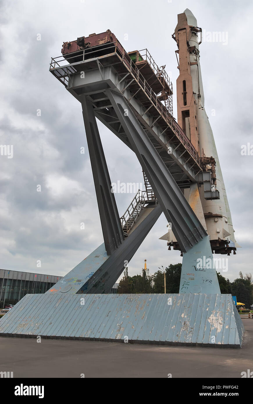 Vostok rocket hi-res stock photography and images - Alamy