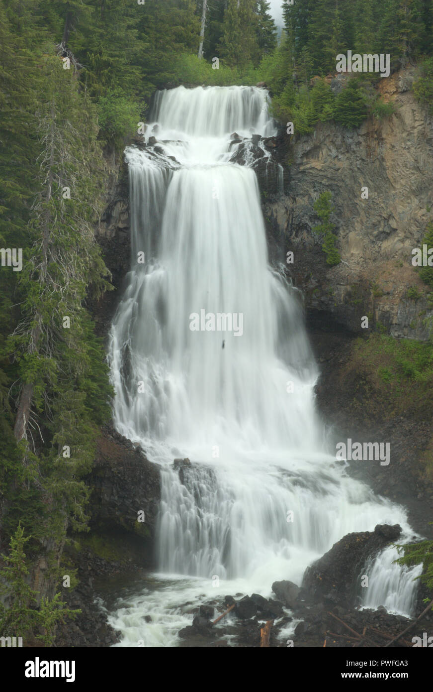 Long exposure alexander falls hi-res stock photography and images - Alamy