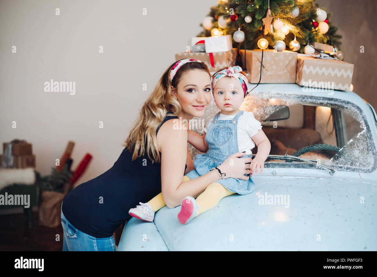 Pretty Blonde Moms