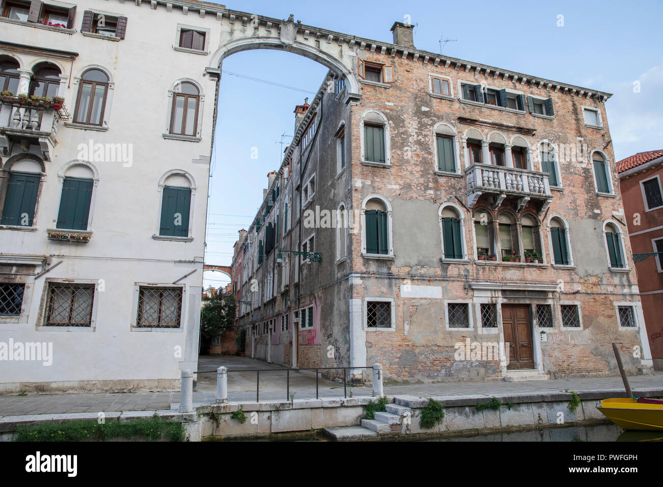 Rizzi building hi-res stock photography and images - Alamy