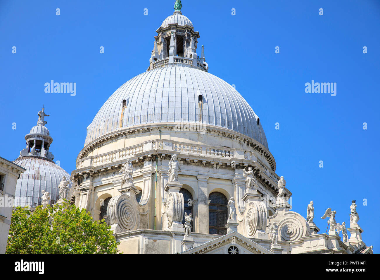 Basilica di santa maria della salute venice italy exterior dome hi-res ...