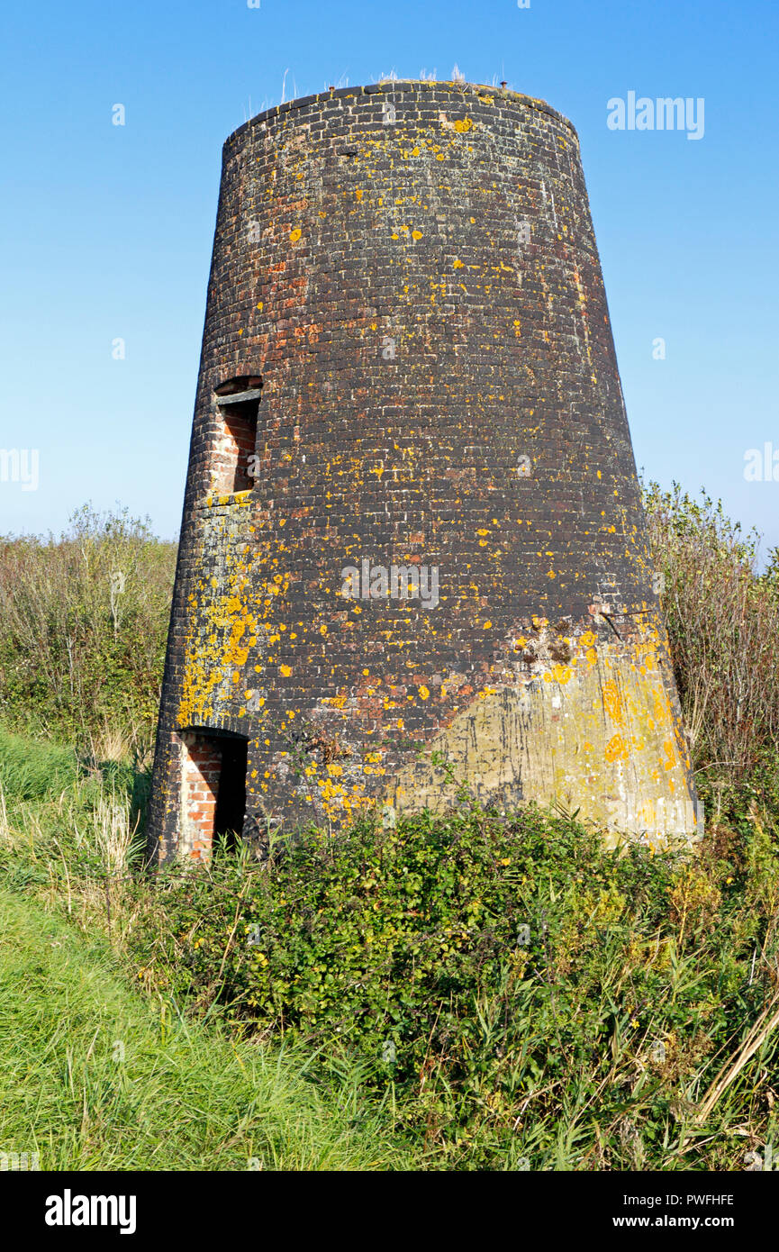 A view of the remains of the Old Hall Drainage Mill by the River Bure ...