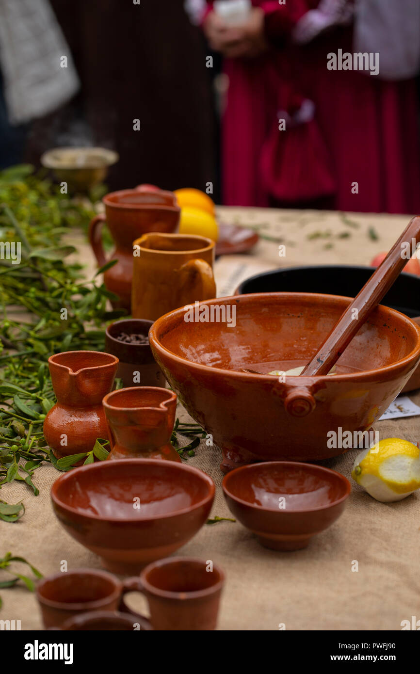 Crockery vertical hi-res stock photography and images - Alamy