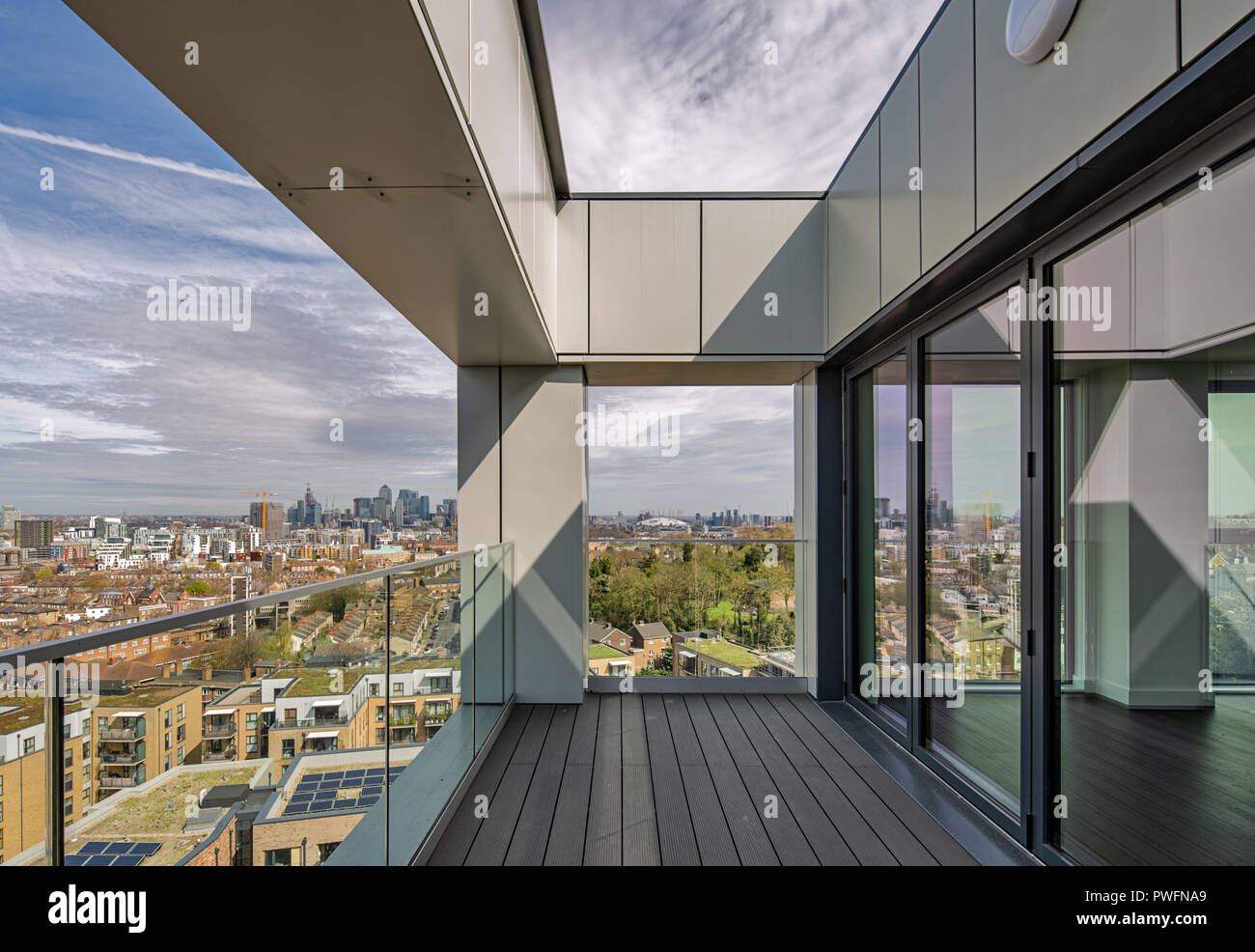 Parkside terrace hi-res stock photography and images - Alamy