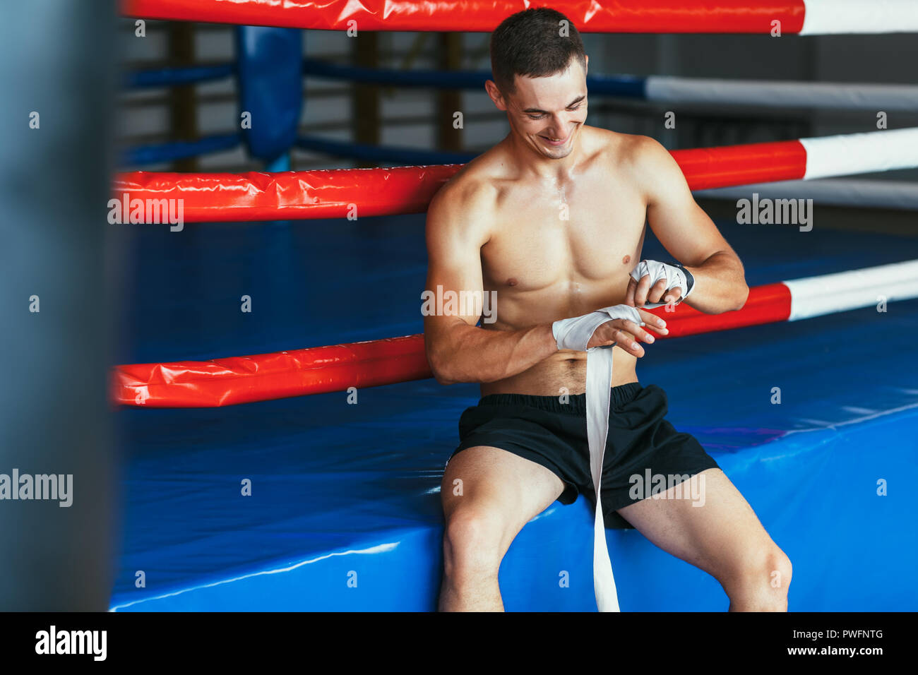 Fight gym hi-res stock photography and images - Alamy
