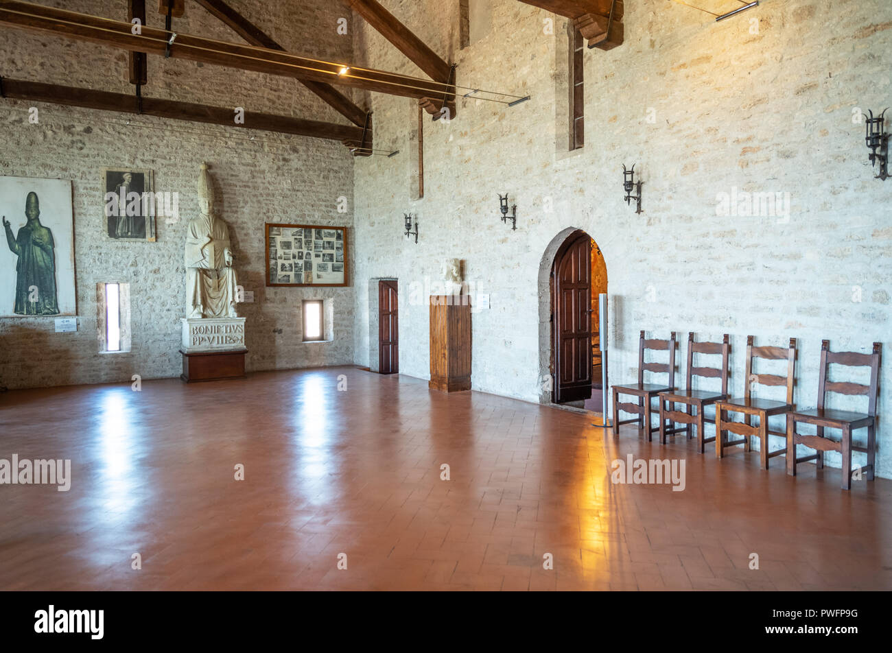 The jubilee room in the bonifacio viii palace hi-res stock photography ...