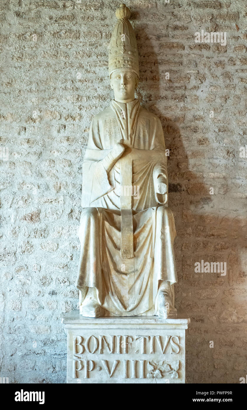 The jubilee room in the bonifacio viii palace hi-res stock photography ...