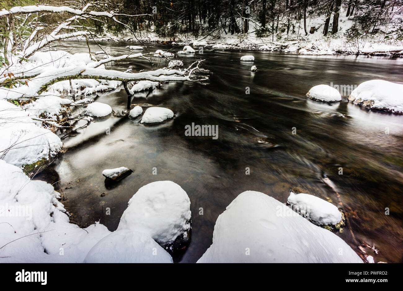 Farmington River Winter Snow Hartland, Connecticut, USA Stock Photo - Alamy