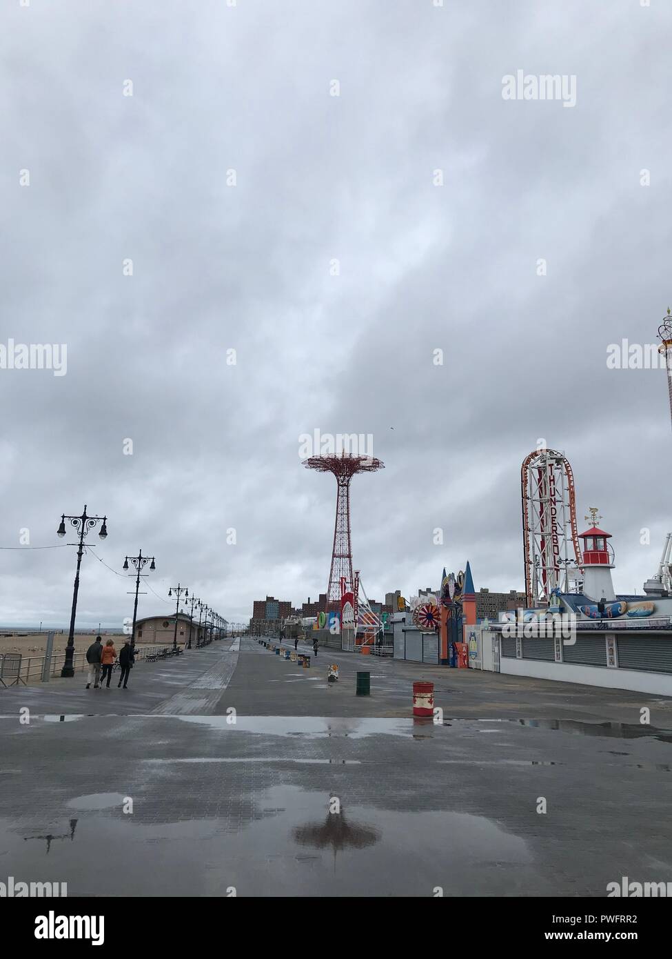 Vintage sand brooklyn hi-res stock photography and images - Alamy