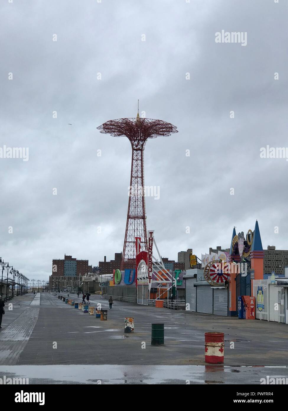Vintage sand brooklyn hi-res stock photography and images - Alamy