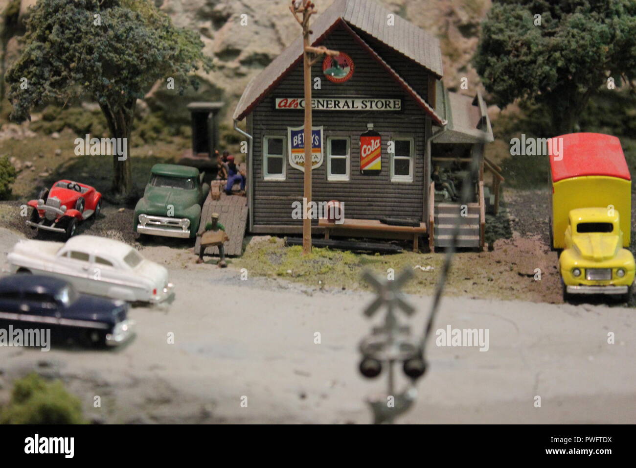 Really fantastic model railroading design of an old time grocery store ...