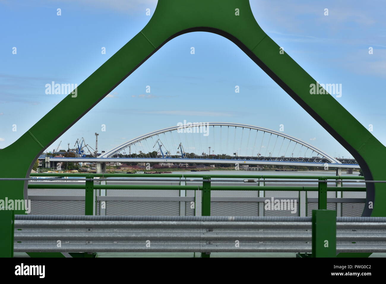 Parallel bridges hi-res stock photography and images - Alamy