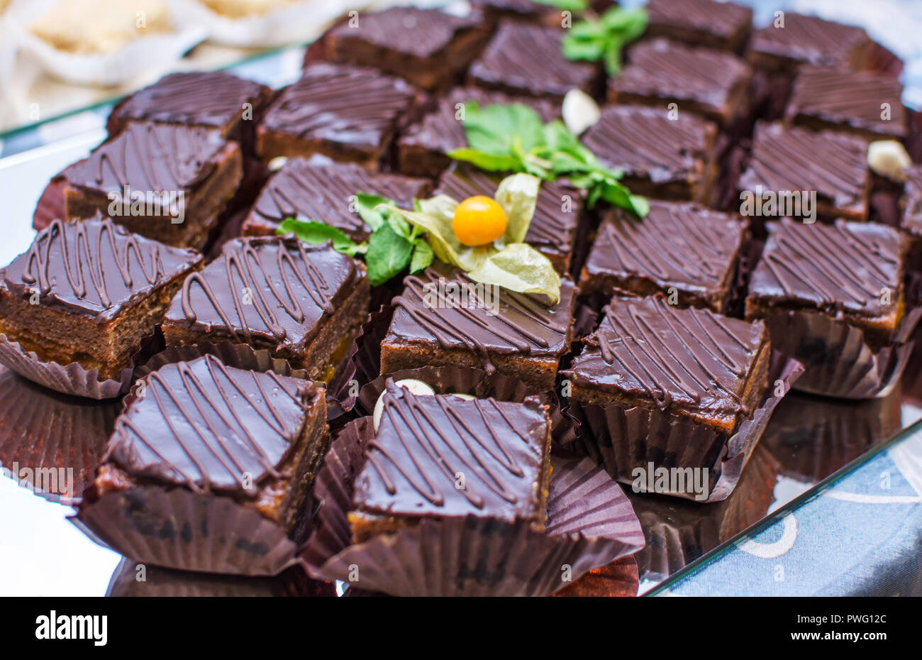 Miniature cakes hi-res stock photography and images - Alamy