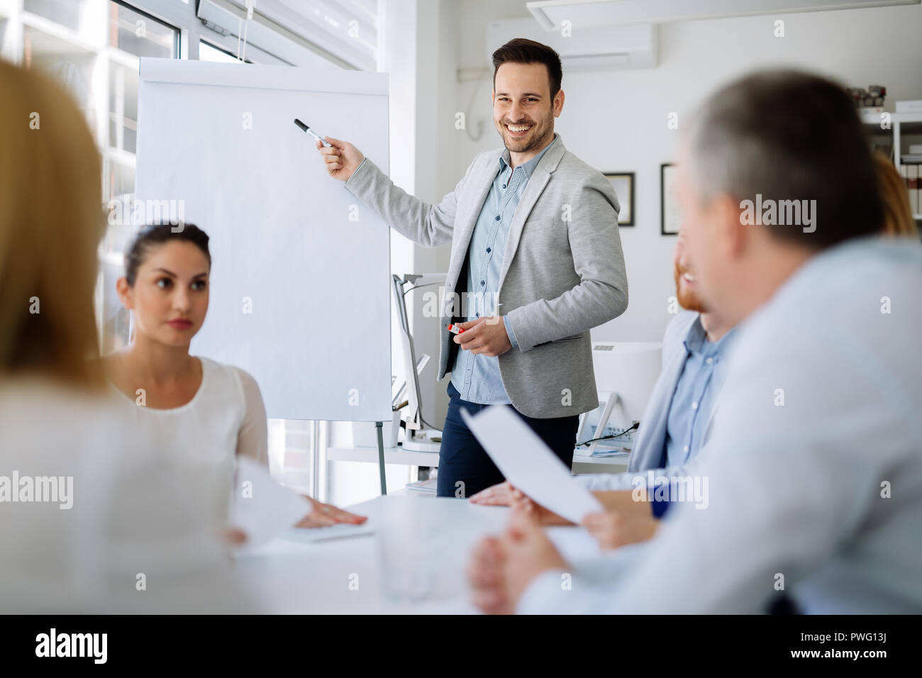 Team presentation corporate hi-res stock photography and images - Alamy