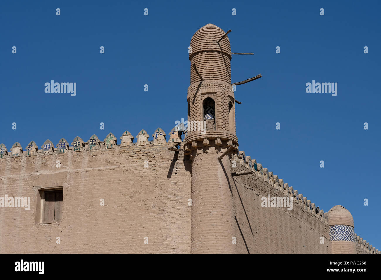 View of the outer wall of the Tash-Khauli Palace in the Ichan-Kala ...