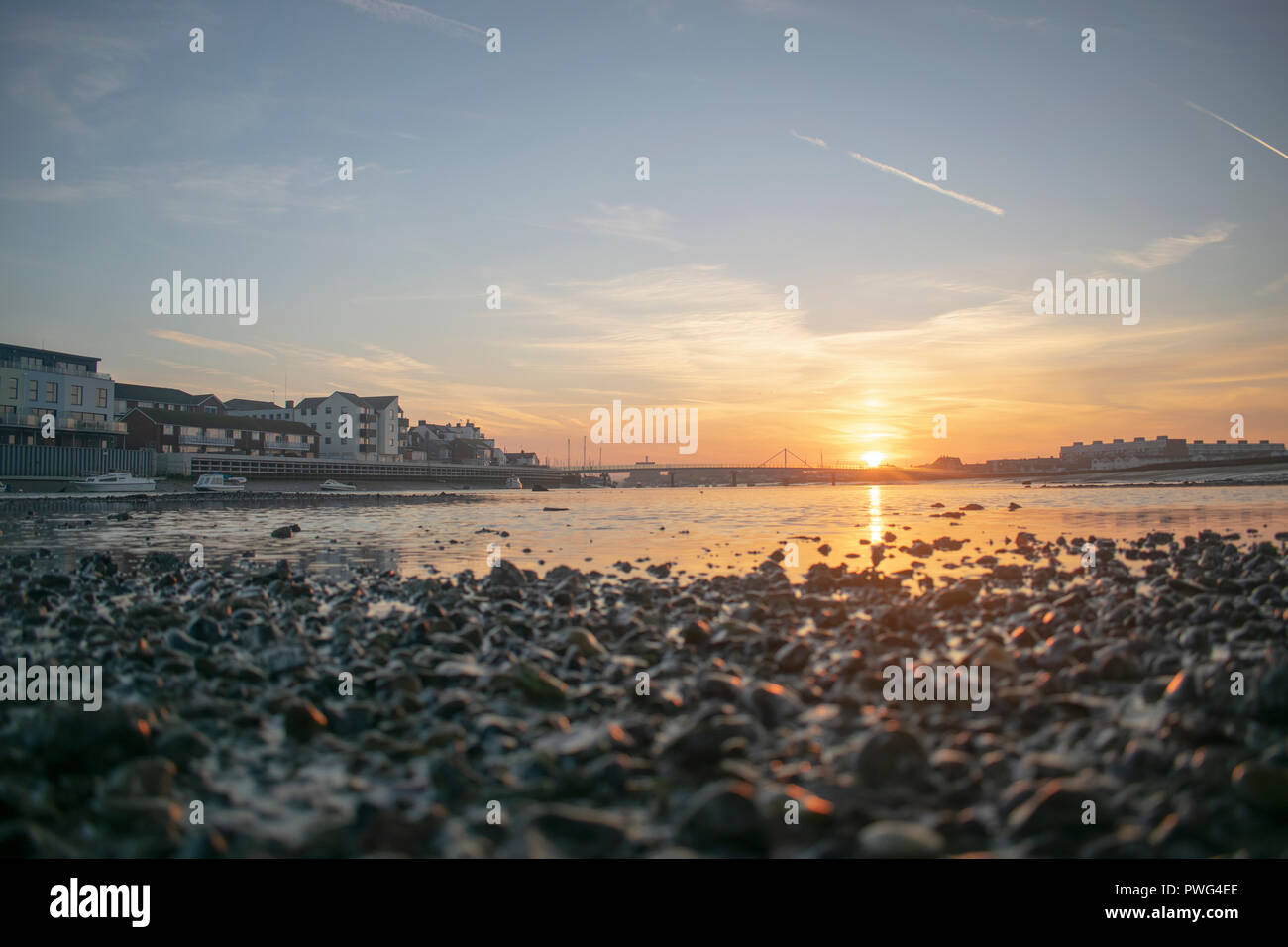 Lancing beach sussex hi-res stock photography and images - Alamy