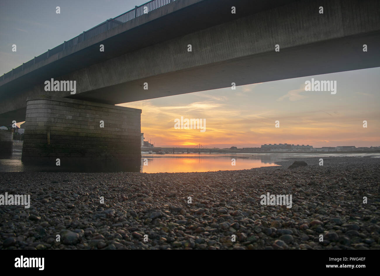 Lancing beach sussex hi-res stock photography and images - Alamy