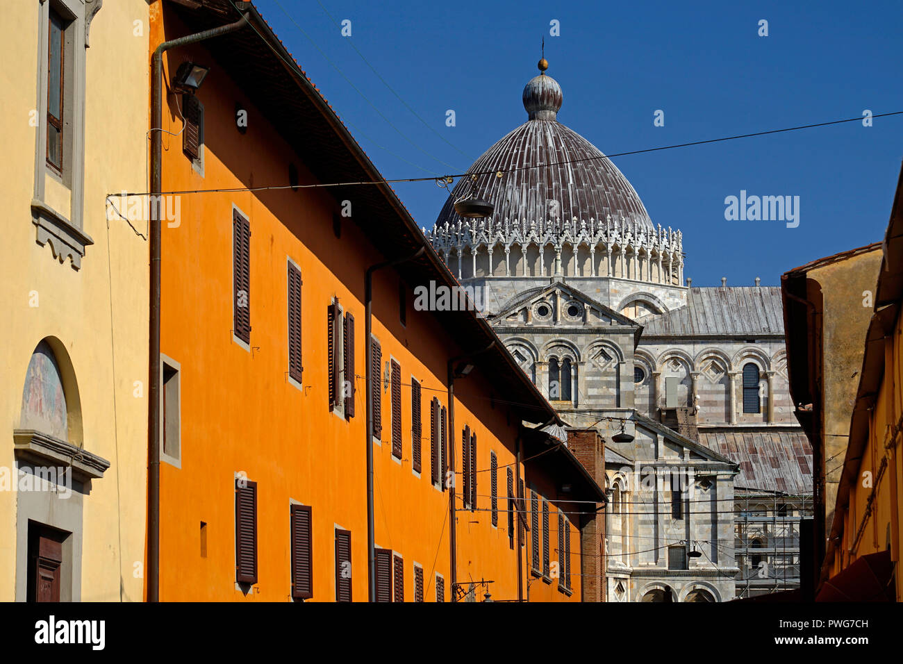 Roma street hi-res stock photography and images - Alamy
