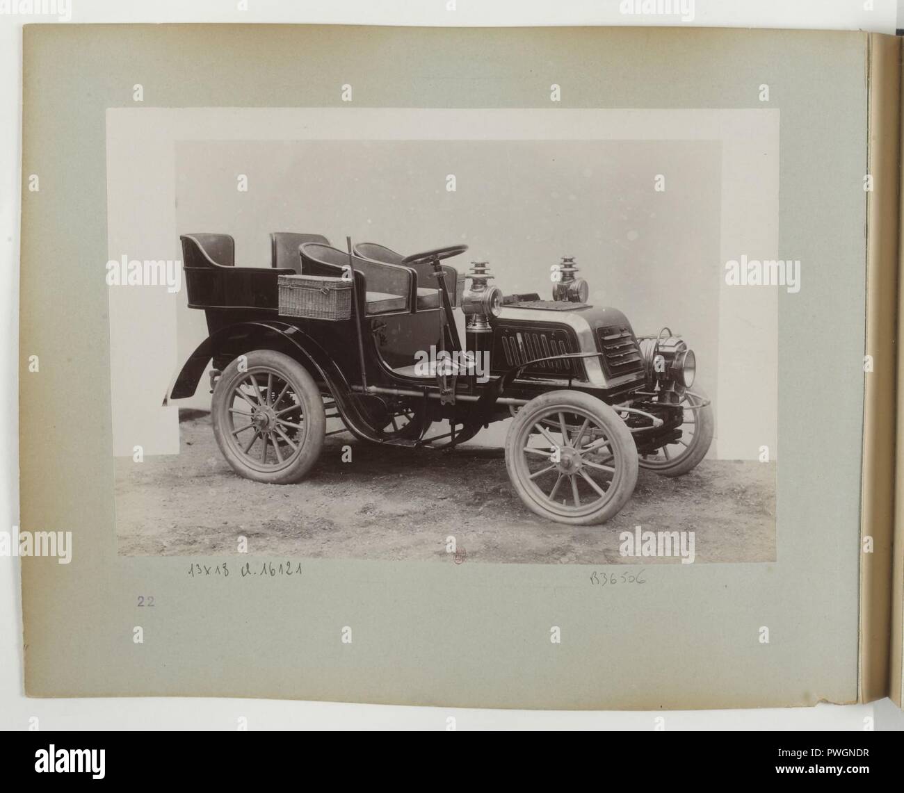 P026 hi-res stock photography and images - Alamy