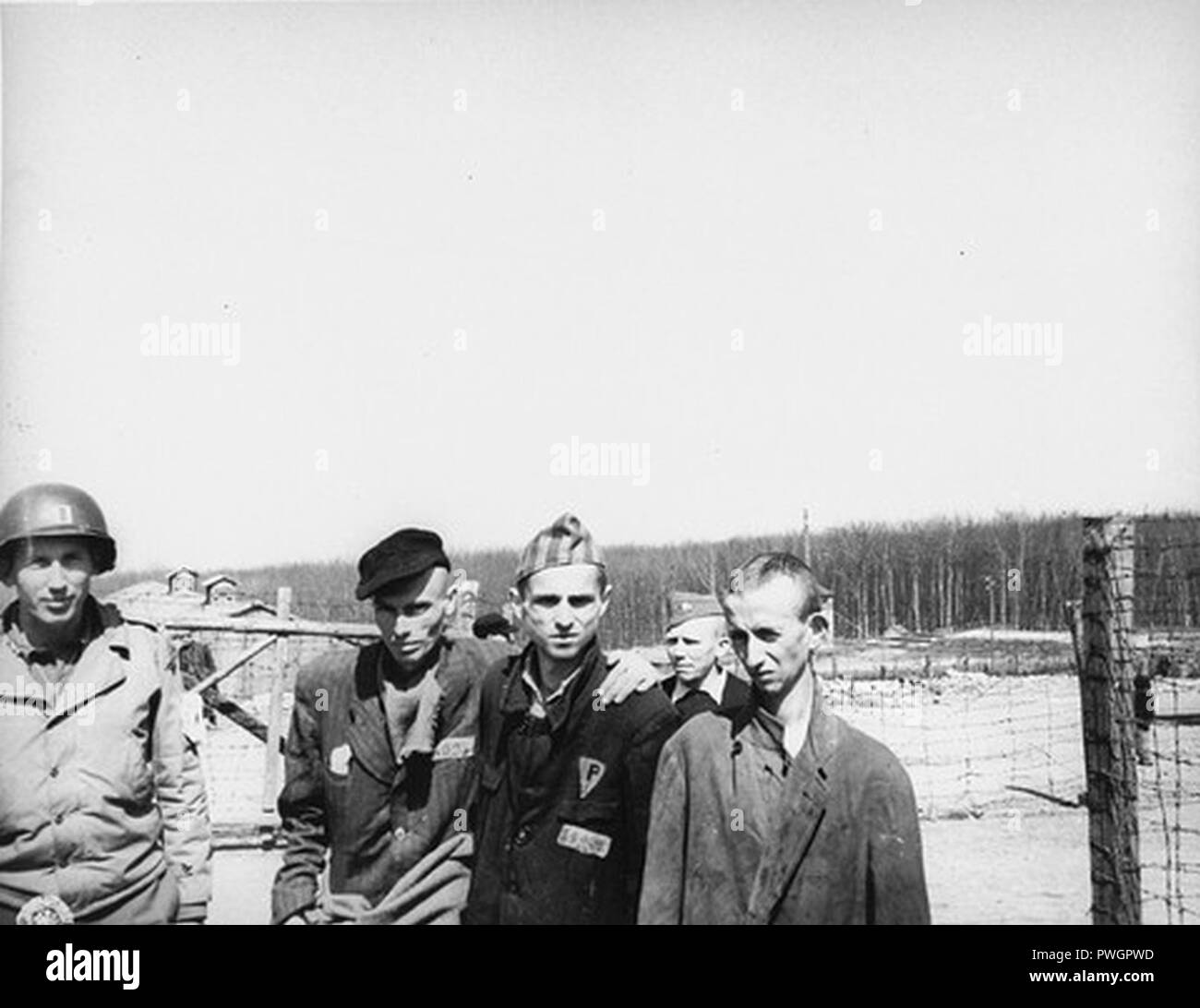 Buchenwald Soldier Survivors 80256 Stock Photo - Alamy