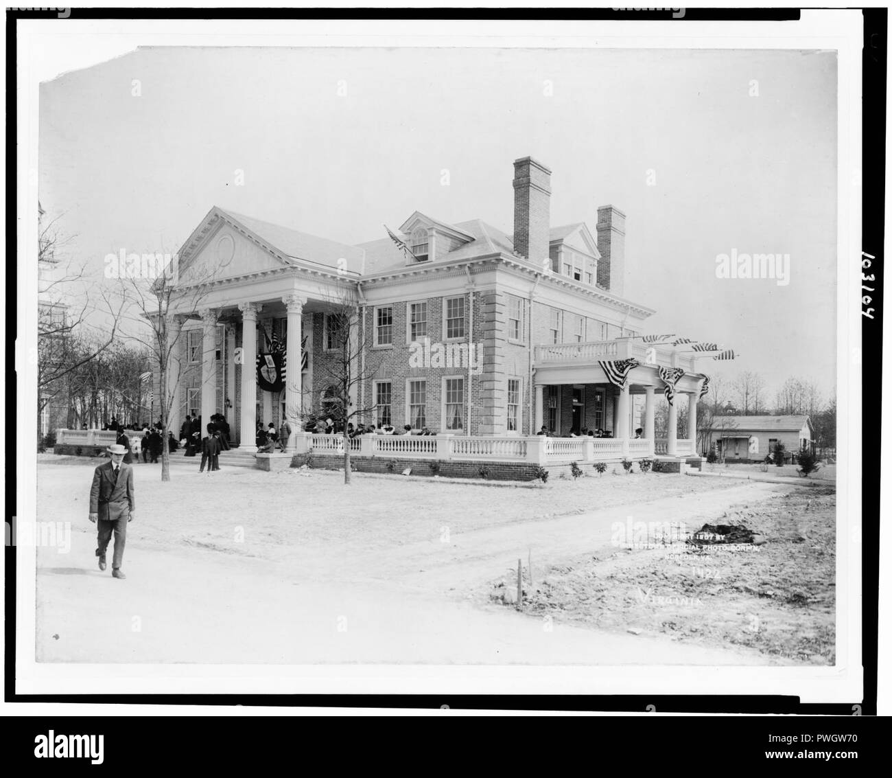 Jamestown exposition hi-res stock photography and images - Alamy