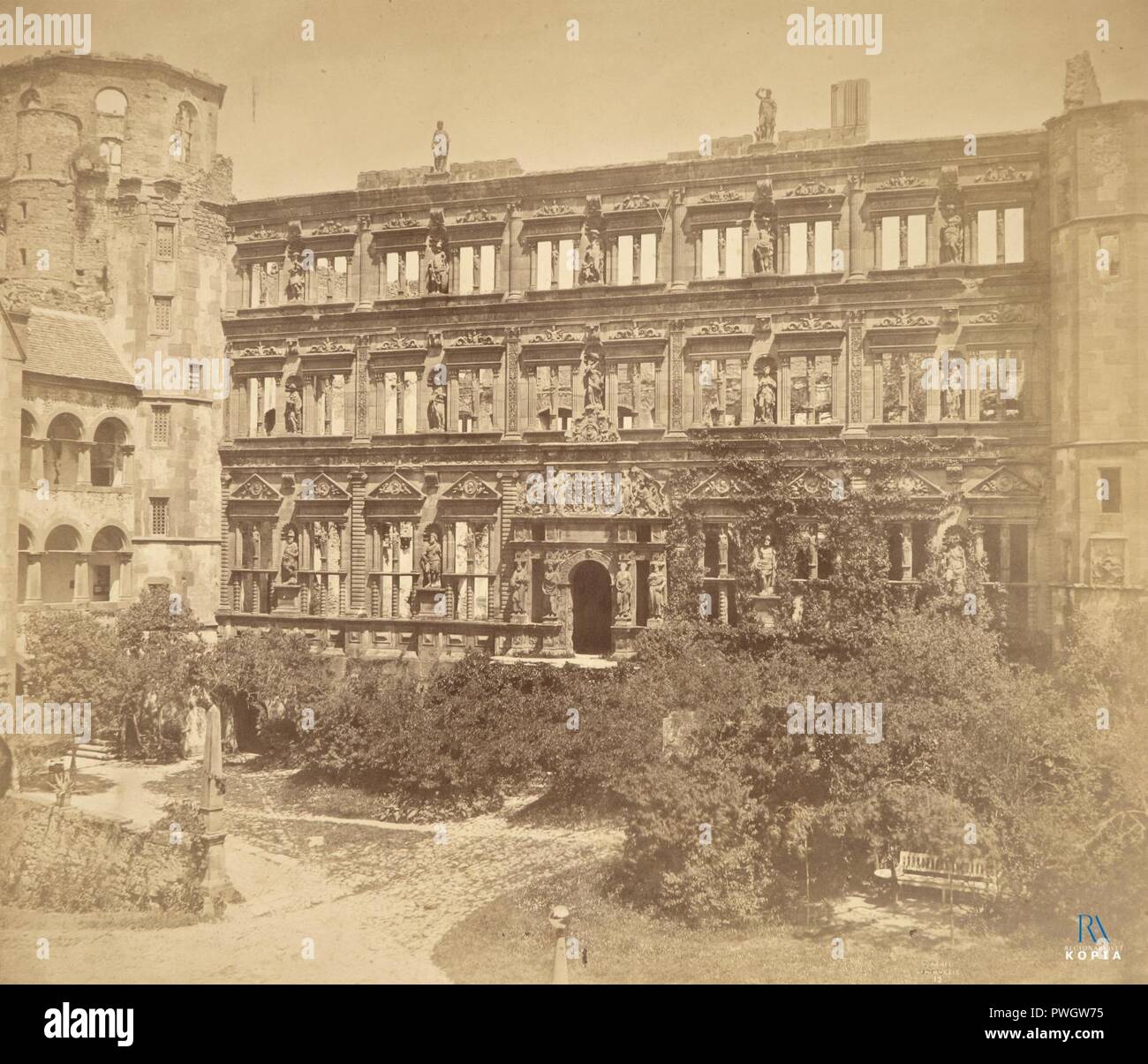 Building by L Meder in Heidelberg Stock Photo - Alamy
