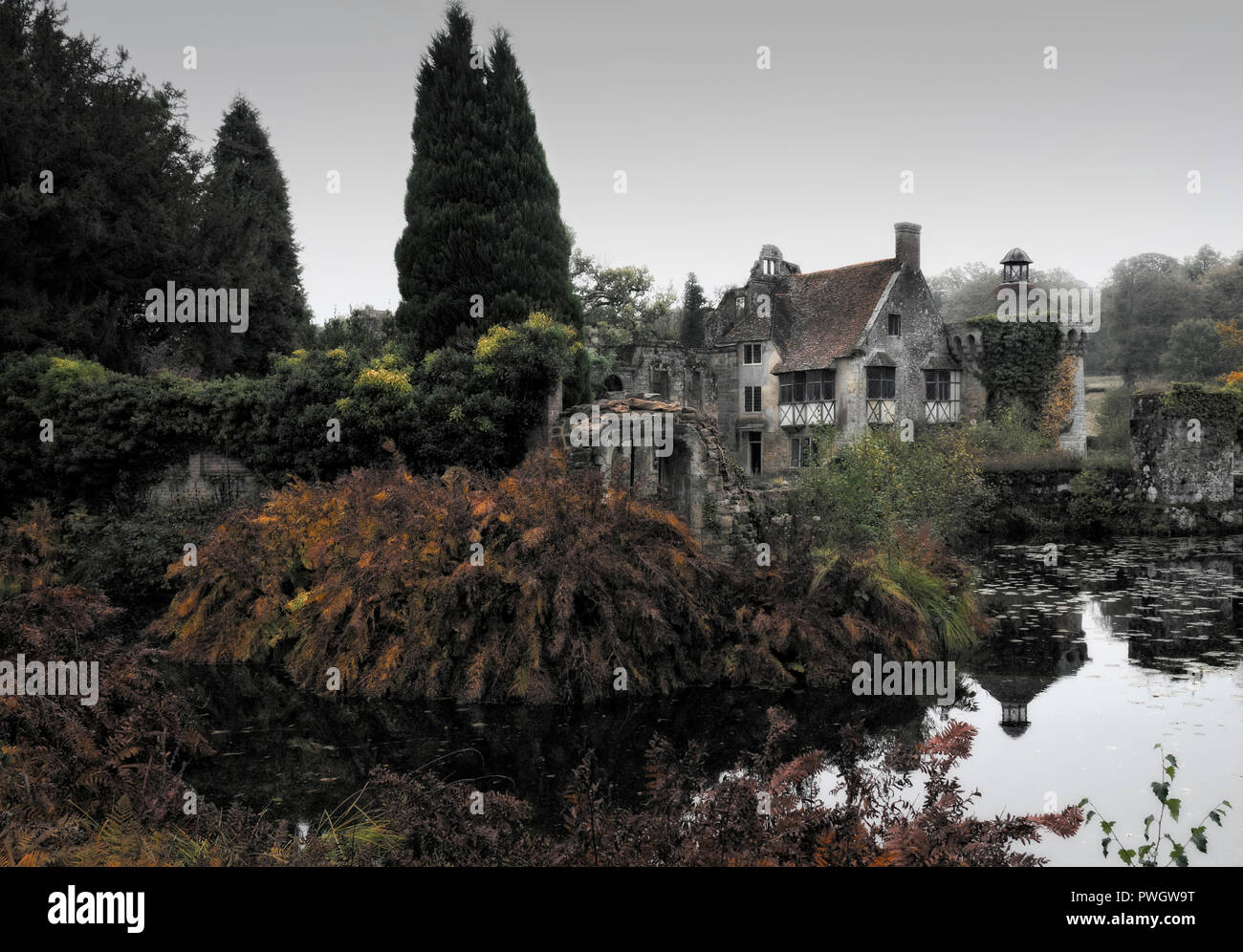 English folly hi-res stock photography and images - Alamy
