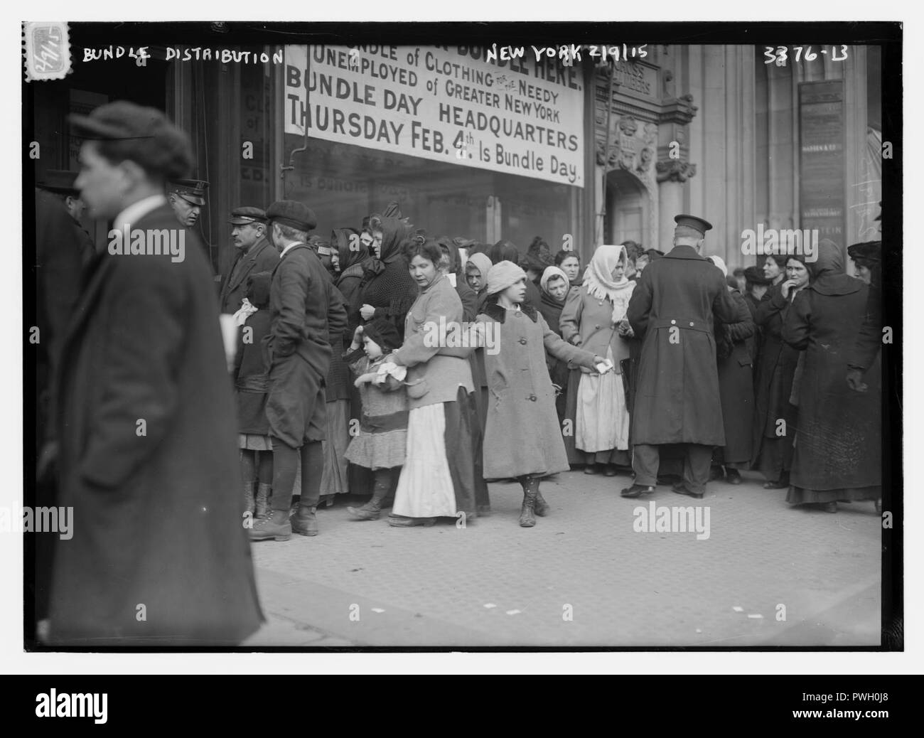 Distribution 15 Black and White Stock Photos & Images - Alamy