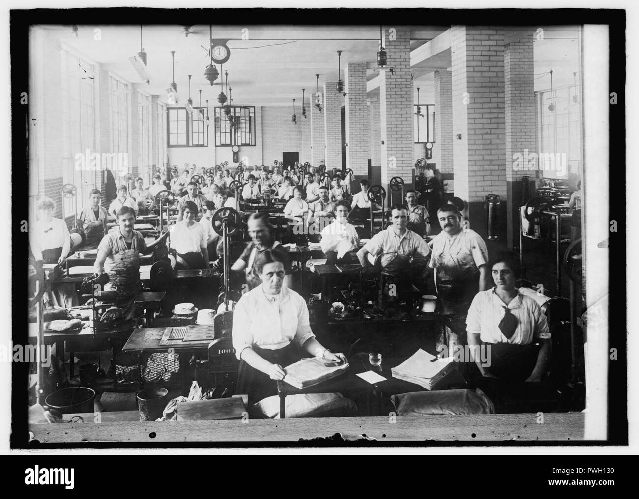 Archival bureau of engraving and printing hi-res stock photography and ...
