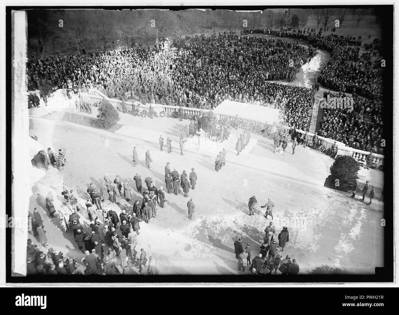 Burial of an unknown soldier Black and White Stock Photos & Images - Alamy