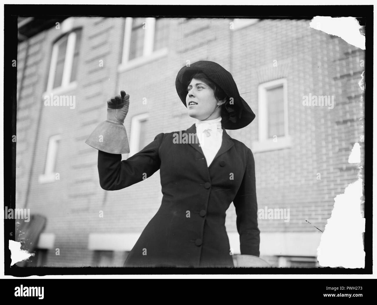 BURLESON, MRS. R.C. SUFFRAGIST. CENTER Stock Photo - Alamy