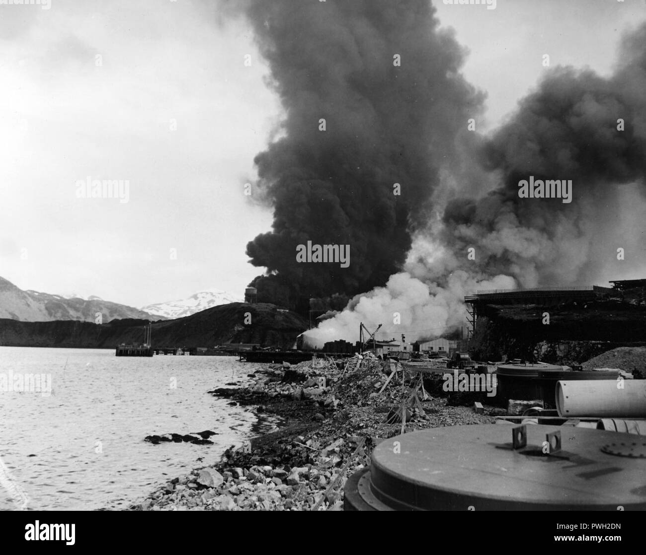 Burning ship hi-res stock photography and images - Alamy