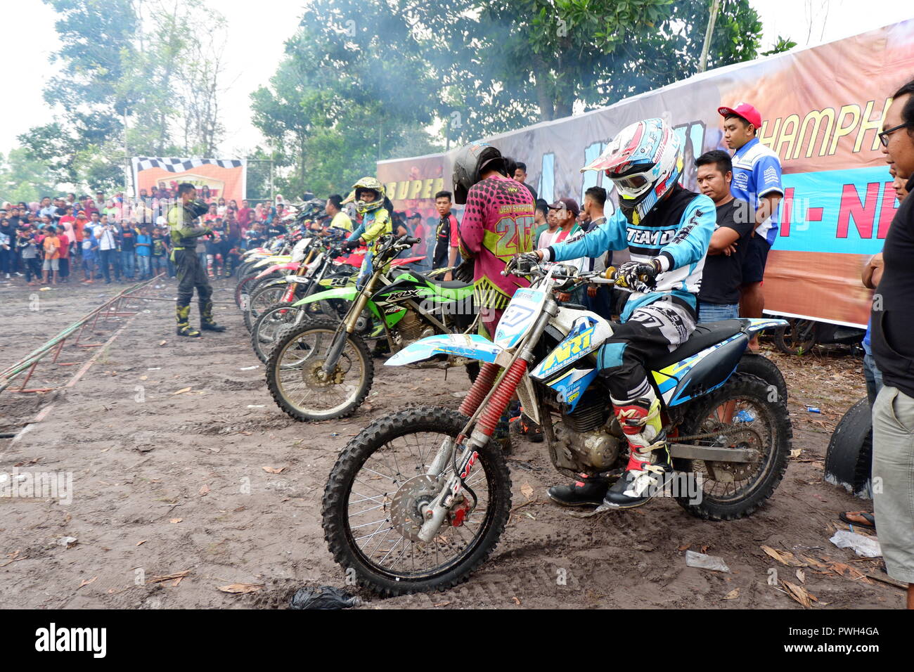 Motorcycle grasstrack racing hi-res stock photography and images - Alamy