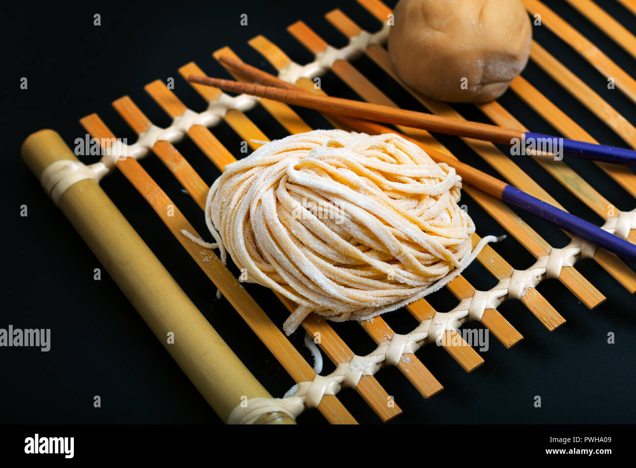 All purpose flour hi-res stock photography and images - Alamy