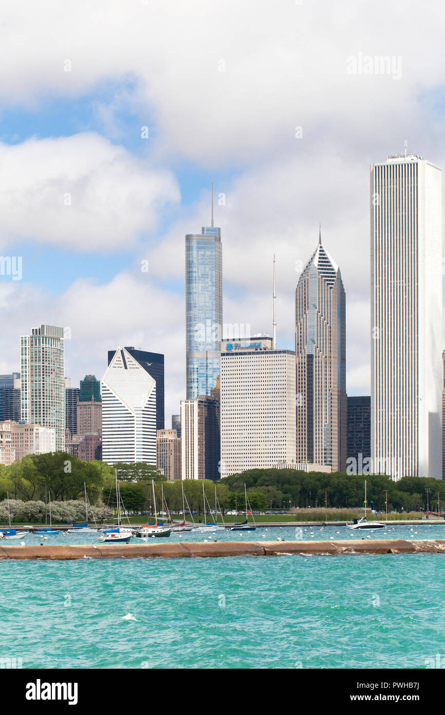 Two prudential plaza hi-res stock photography and images - Alamy