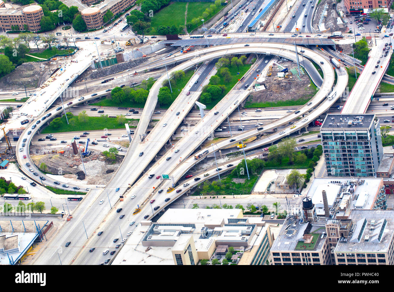 Chicago expressway traffic hi-res stock photography and images - Alamy