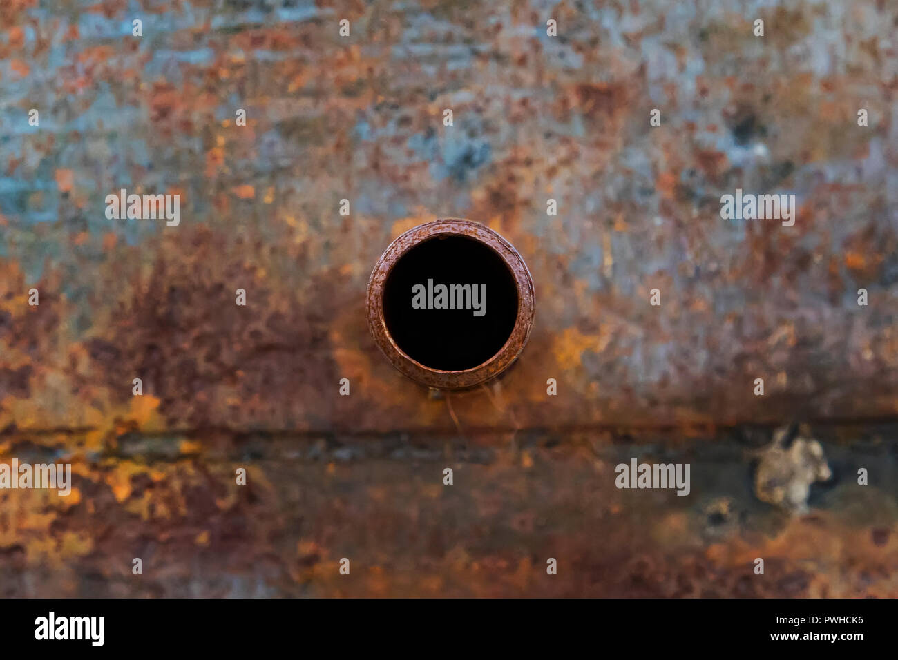 Old Metal Tubes Stock Photos & Old Metal Tubes Stock Images - Alamy