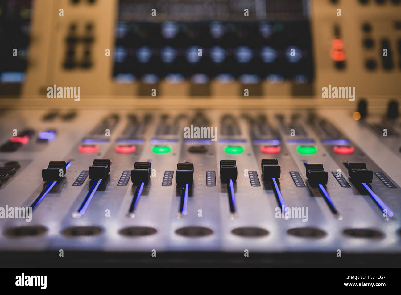 Soundcraft hi-res stock photography and images - Alamy