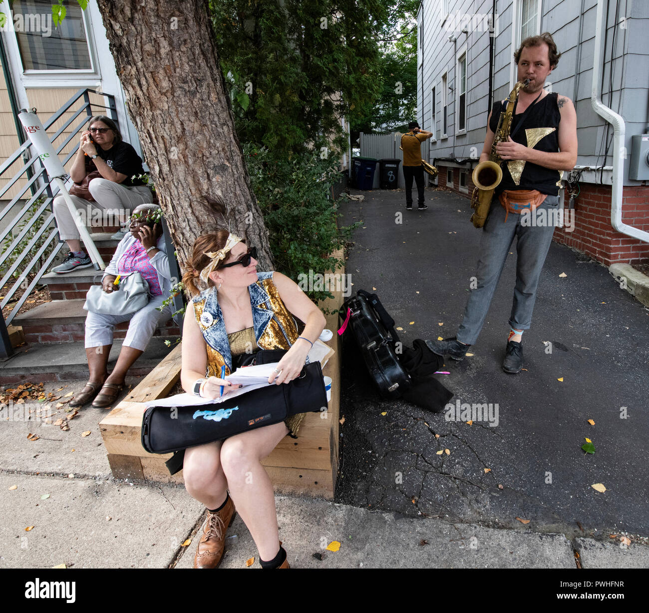 Practicing saxophone hi-res stock photography and images - Alamy