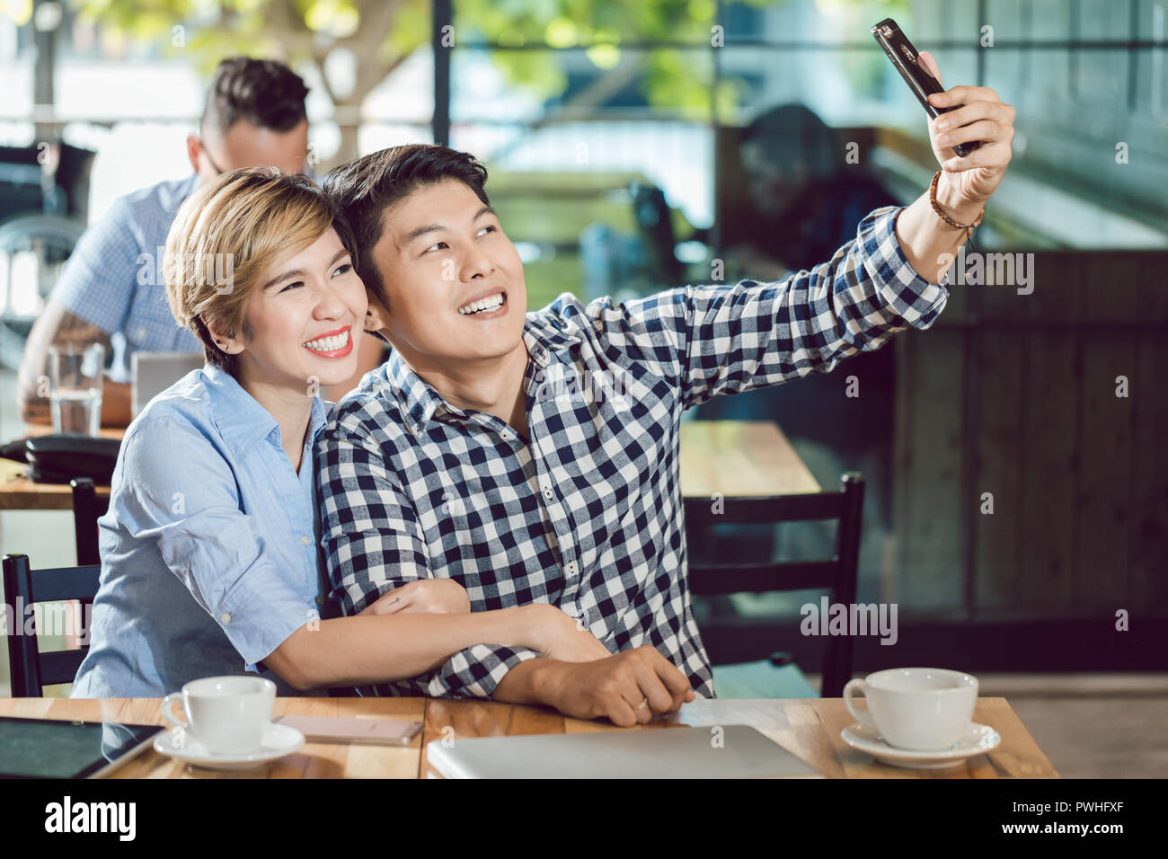 People man woman cafe restaurant sit hi-res stock photography and ...