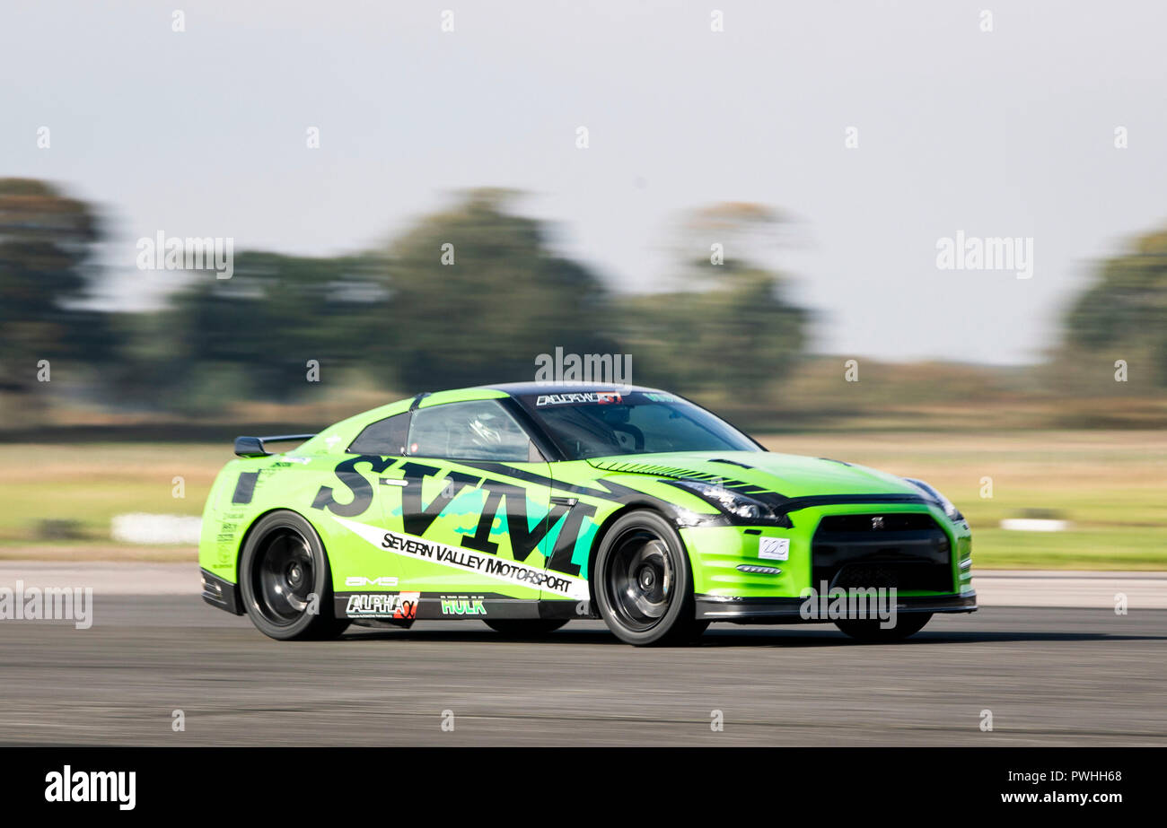Straightliners event elvington airfield hi-res stock photography and ...