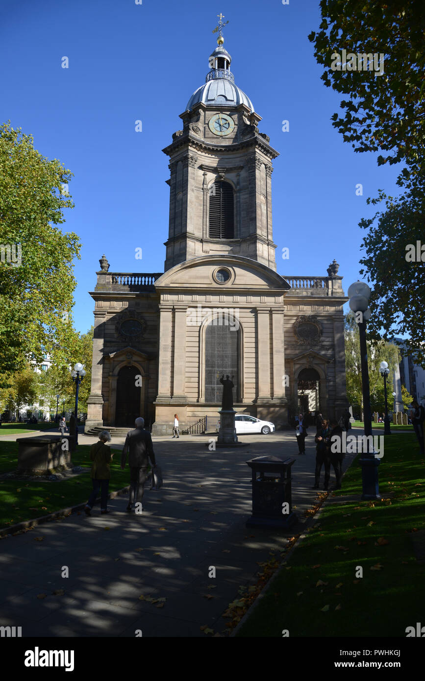 St Philip's Cathedral, Cathedral Square, Birmingham Stock Photo - Alamy