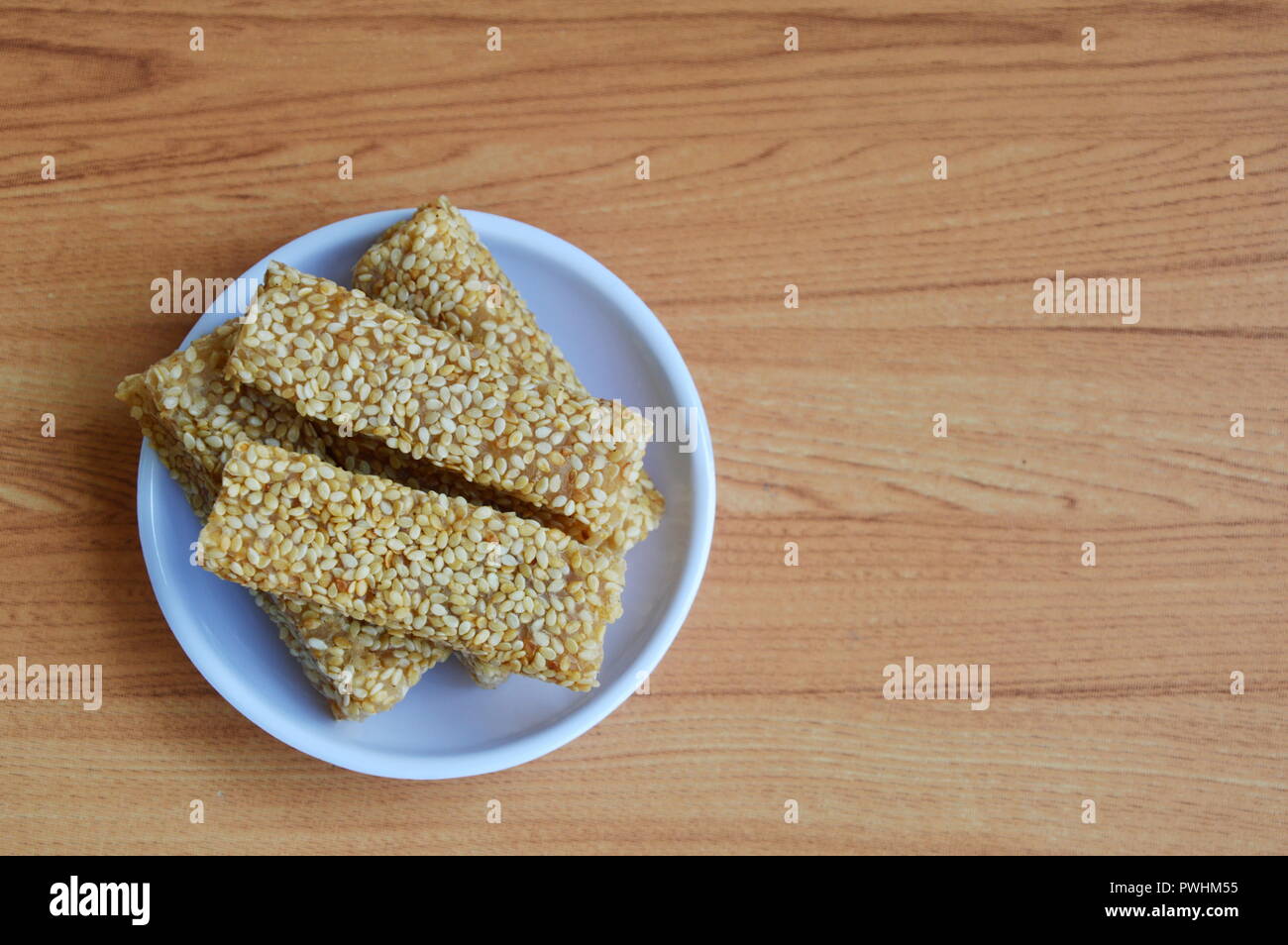 sesame roll Chinese traditional snack on cup Stock Photo - Alamy