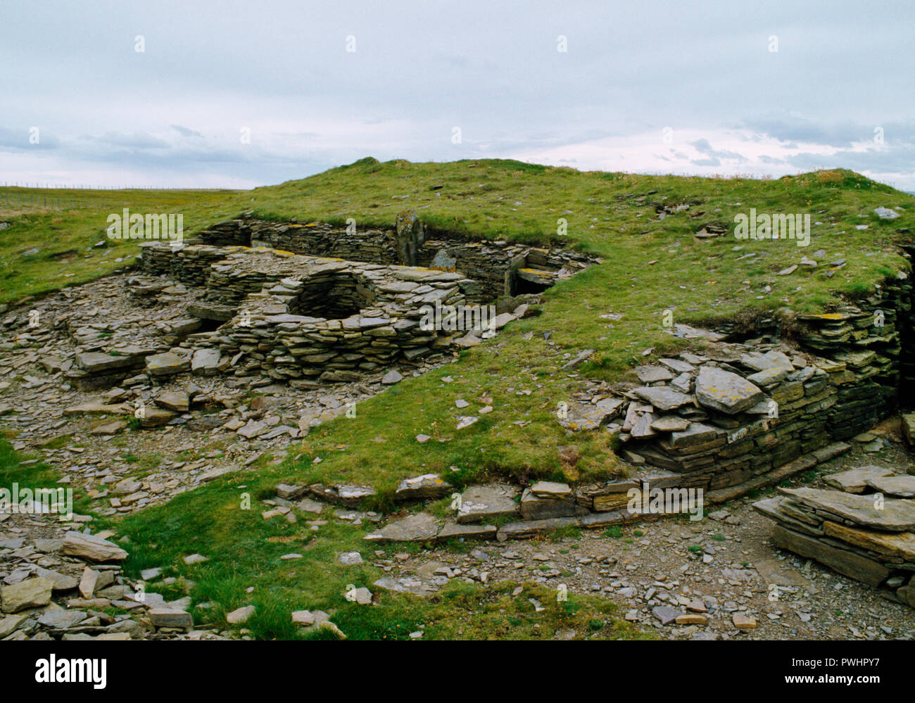 Isbister tomb of the eagles hi-res stock photography and images - Alamy