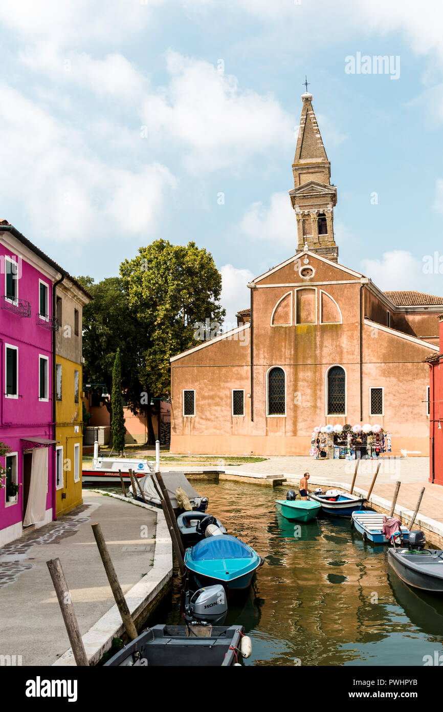 Burano fishing village hi-res stock photography and images - Alamy
