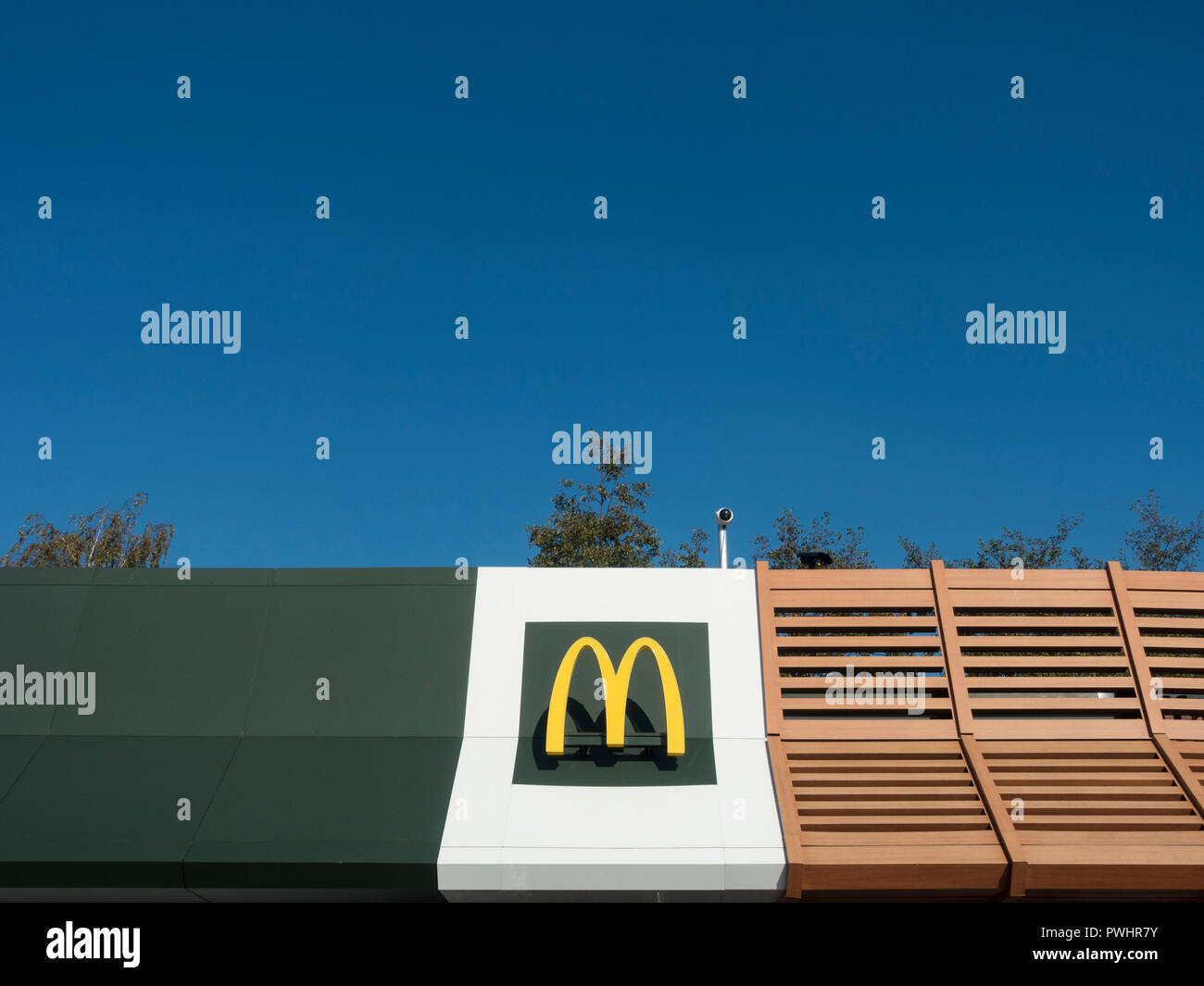 Macdonalds restaurant hi-res stock photography and images - Alamy