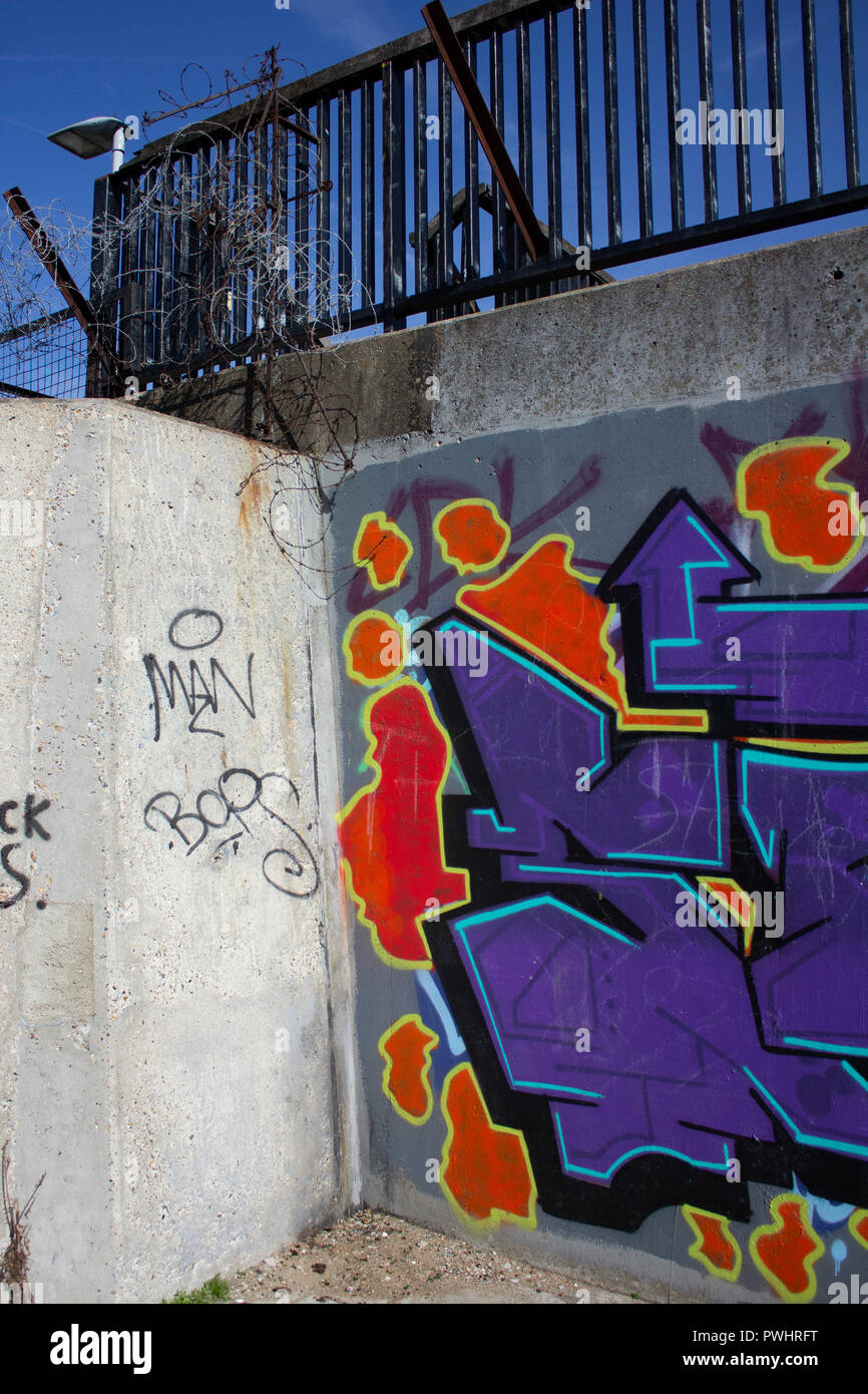 Graffiti london tags hi-res stock photography and images - Alamy