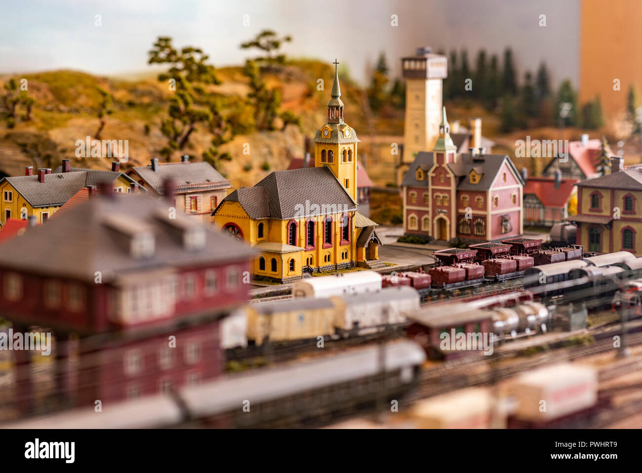 Replica Polish scenes and HO Scale model railroad built by Voytek Foik ...