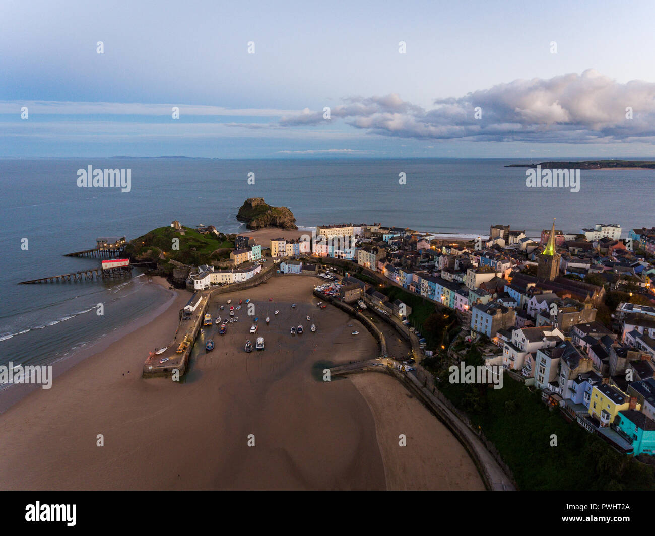 Tenby church sunset hi-res stock photography and images - Alamy